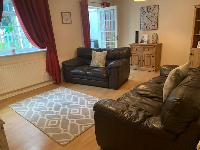 3 bedroom semi detached house to rent