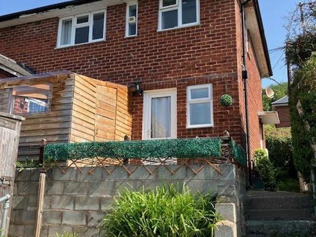 3 bedroom semi detached house to rent