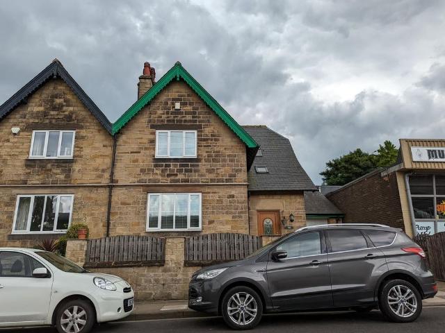 3 bedroom semi detached house to rent