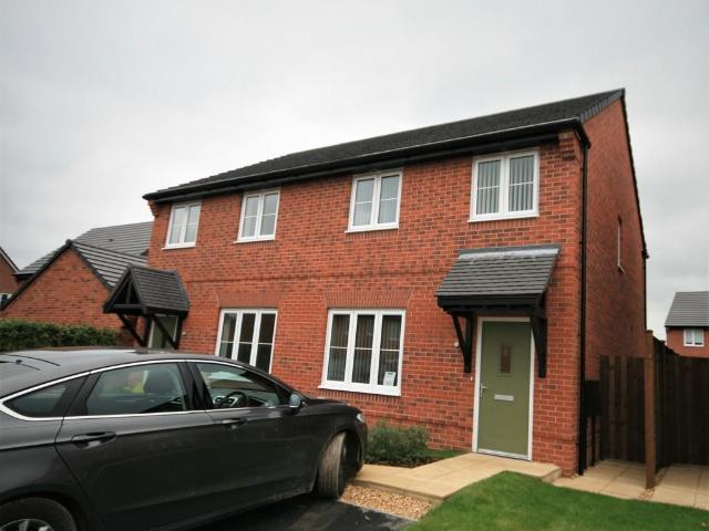 3 bedroom semi detached house to rent