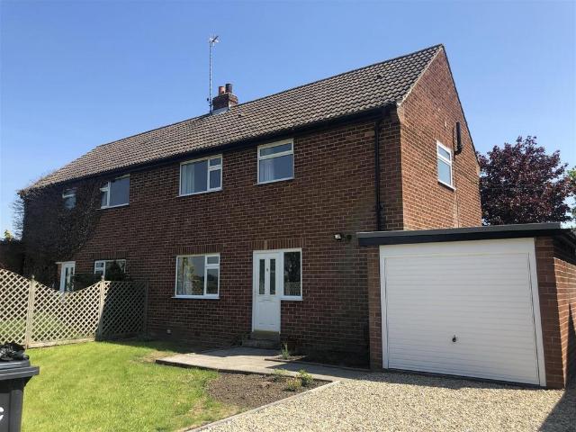 3 bedroom semi detached house to rent