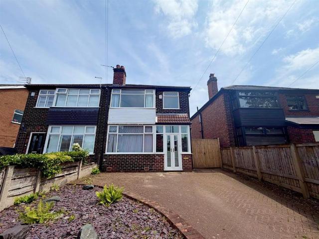 3 bedroom semi detached house to rent