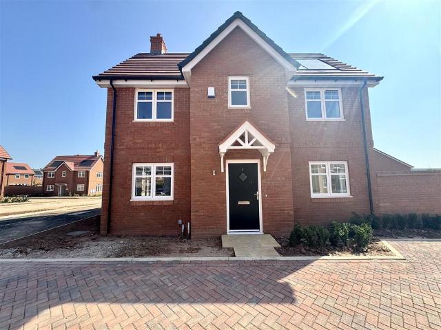 3 bedroom semi detached house to rent