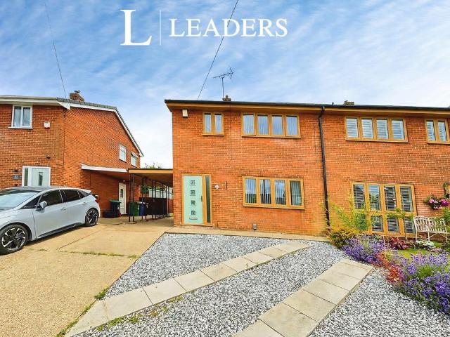 3 bedroom semi detached house to rent