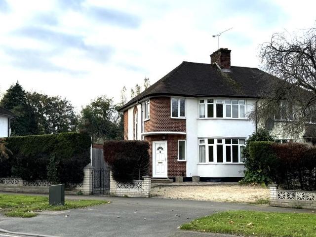 3 bedroom semi detached house to rent