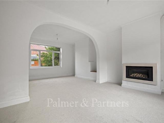 3 bedroom semi detached house to rent
