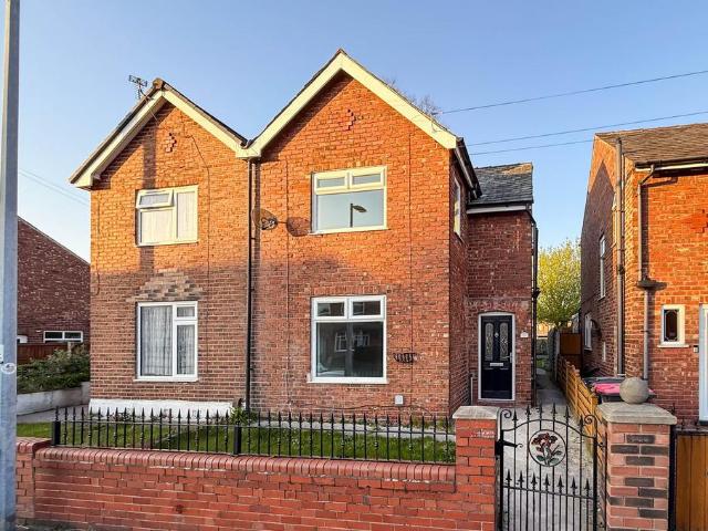 3 bedroom semi detached house to rent
