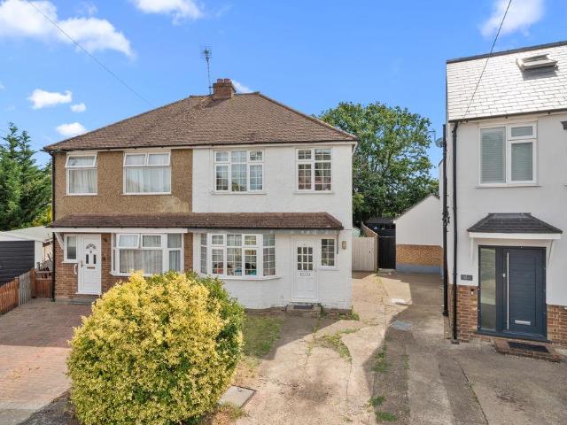 3 bedroom semi detached house to rent