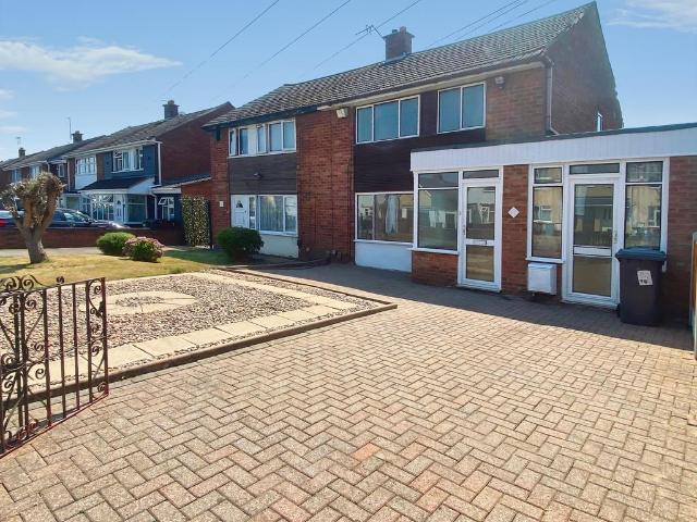 3 bedroom semi detached house to rent
