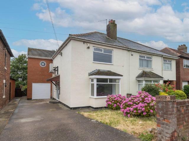 3 bedroom semi detached house to rent
