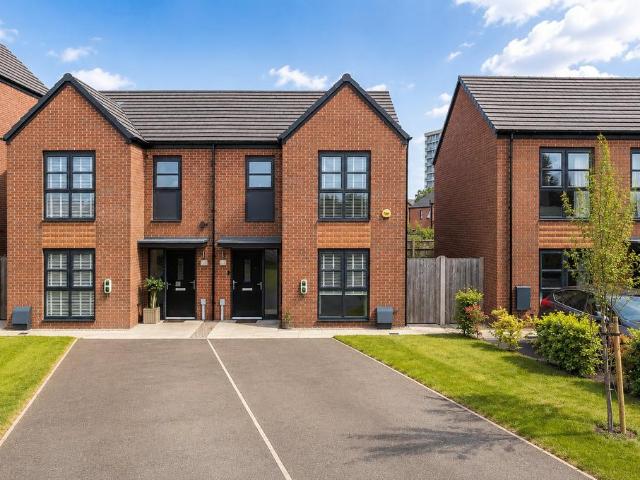 3 bedroom semi detached house to rent