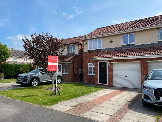 3 bedroom semi detached house to rent