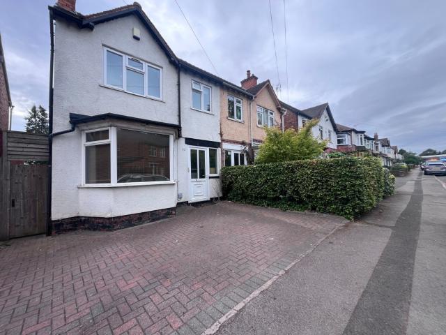 3 bedroom semi detached house to rent