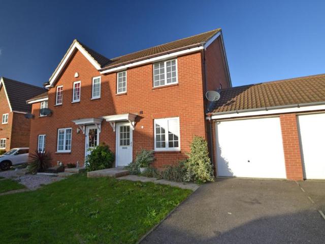 3 bedroom terraced house to rent