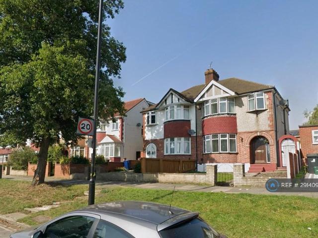 3 bedroom semi detached house to rent