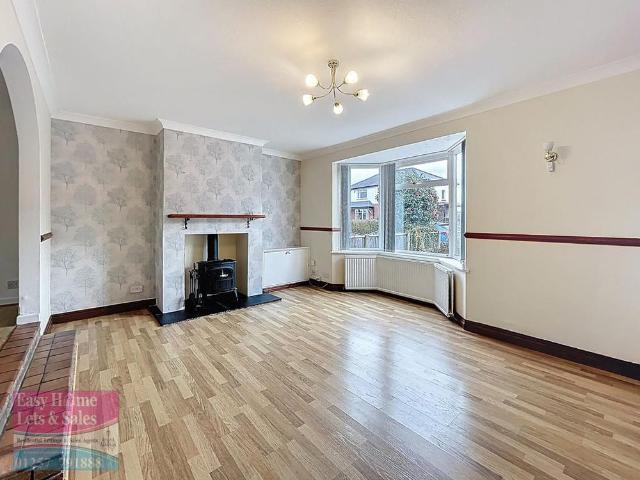 3 bedroom semi detached house to rent