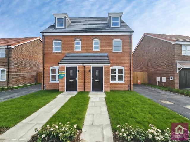 3 bedroom semi detached house to rent