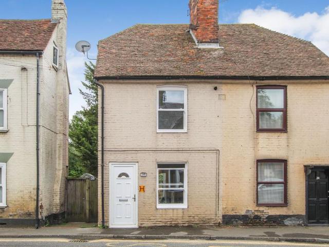 3 bedroom semi detached house to rent