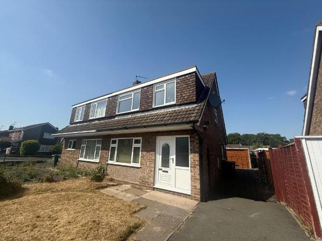 3 bedroom semi detached house to rent