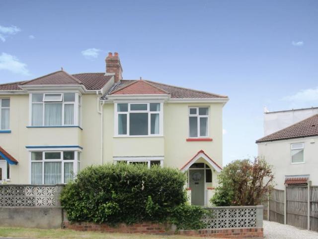 3 bedroom semi detached house to rent