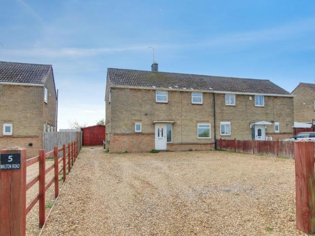 3 bedroom semi detached house to rent