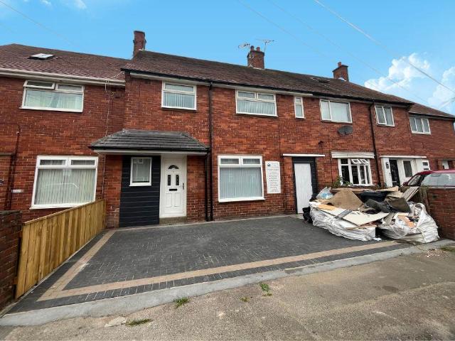 3 bedroom semi detached house to rent