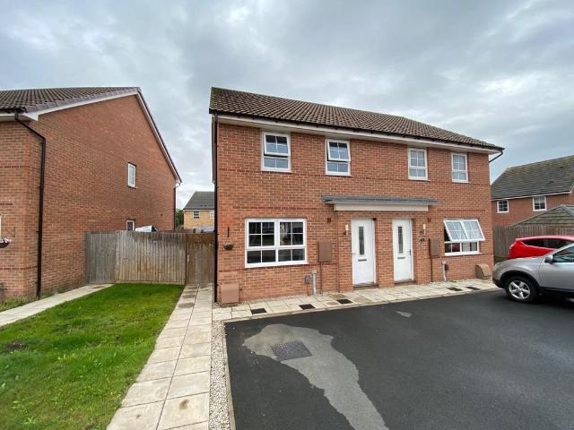 3 bedroom semi detached house to rent
