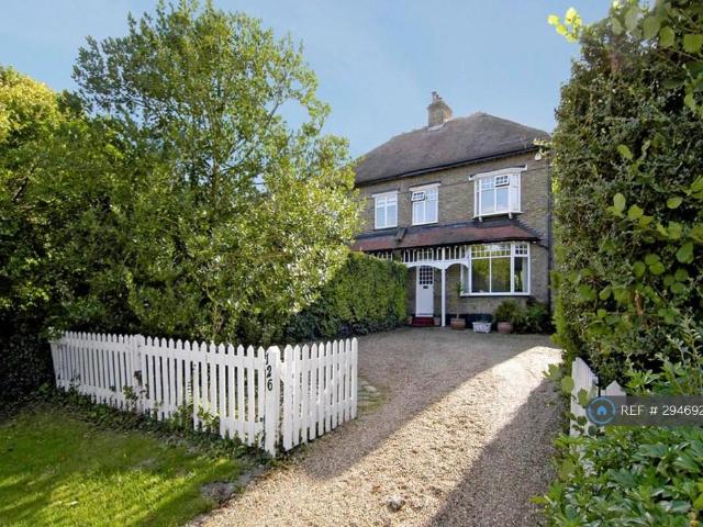 3 bedroom semi detached house to rent