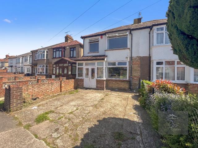 3 bedroom semi detached house to rent