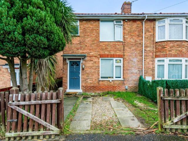 3 bedroom semi detached house to rent