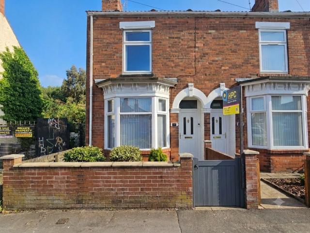3 bedroom semi detached house to rent