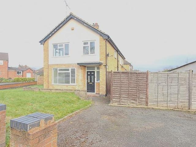 3 bedroom semi detached house to rent