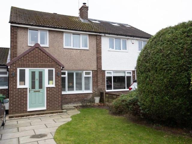 3 bedroom semi detached house to rent