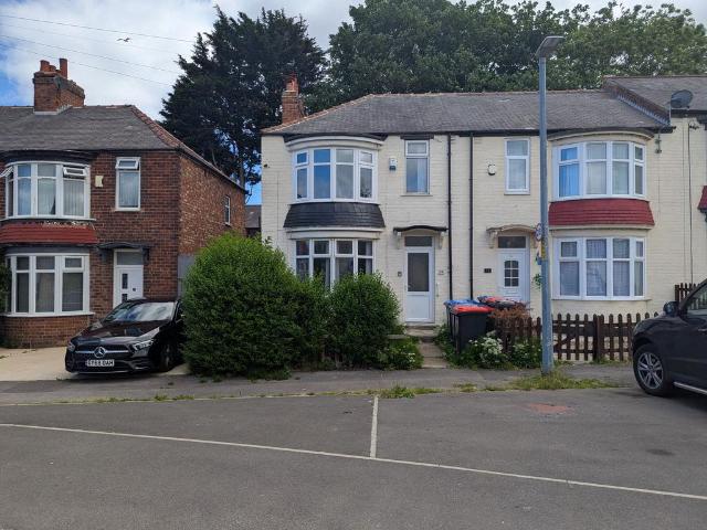 3 bedroom semi detached house to rent