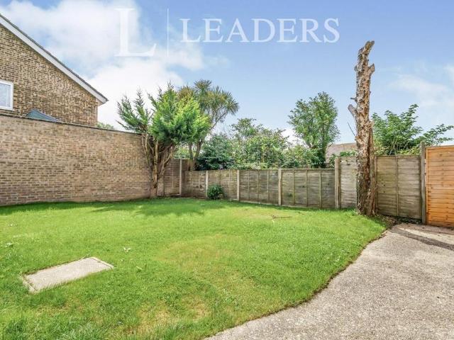 3 bedroom semi detached house to rent