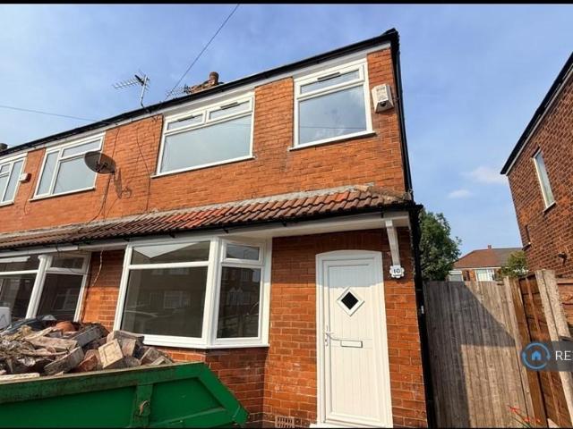 3 bedroom semi detached house to rent