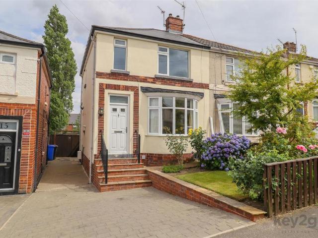 3 bedroom semi detached house to rent