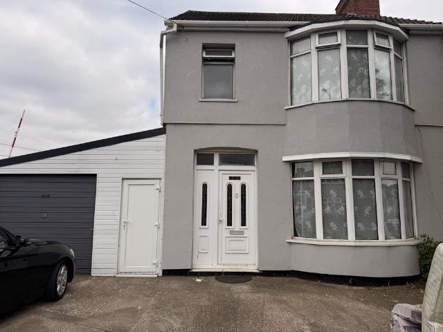 3 bedroom semi detached house to rent