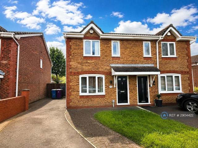 3 bedroom semi detached house to rent