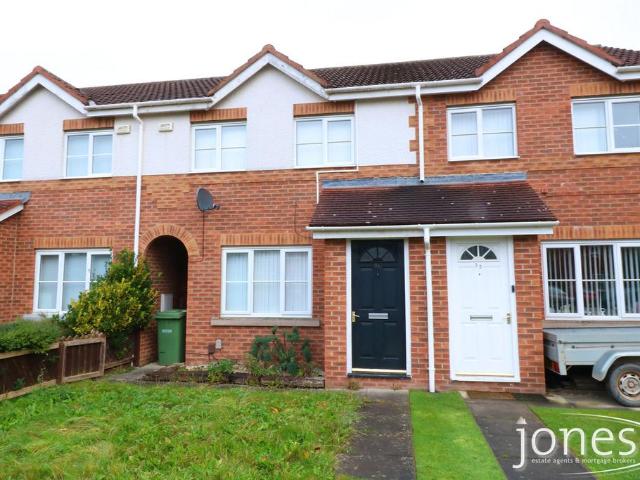 3 bedroom semi detached house to rent