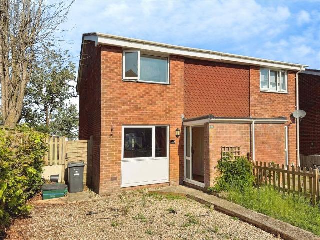 3 bedroom semi detached house to rent