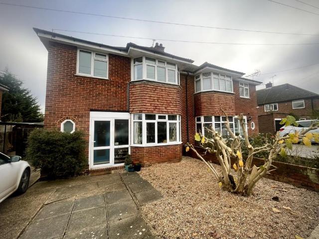3 bedroom semi detached house to rent