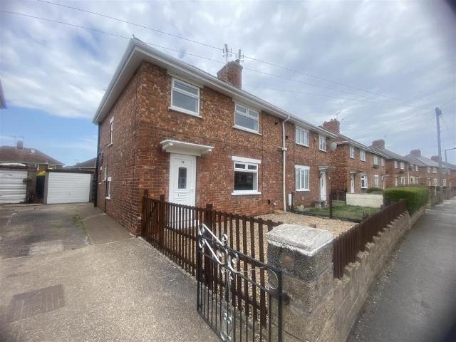 3 bedroom semi detached house to rent