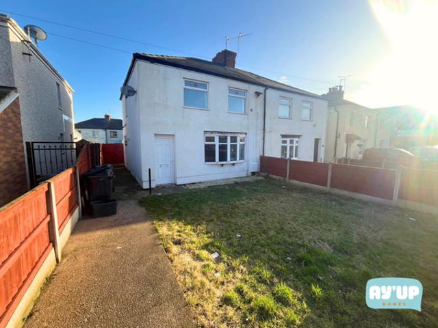3 bedroom semi detached house to rent
