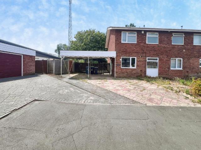 3 bedroom semi detached house to rent