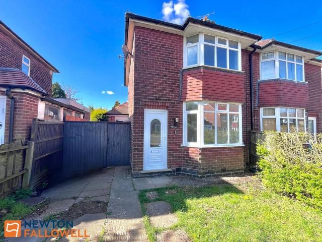 3 bedroom semi detached house to rent