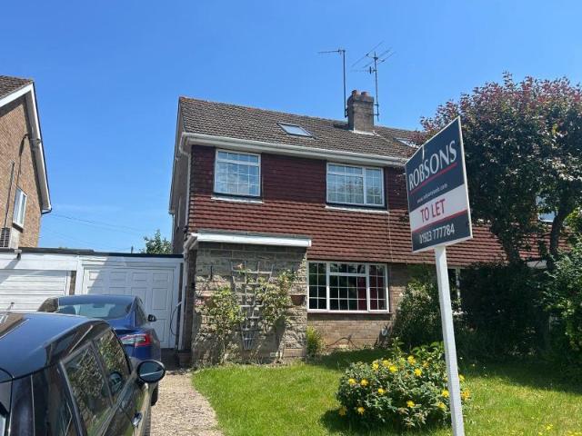 3 bedroom semi detached house to rent