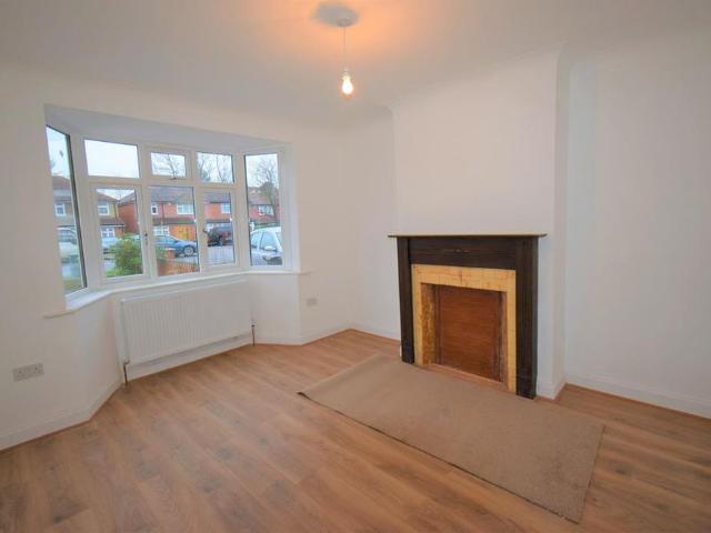 3 bedroom semi detached house to rent