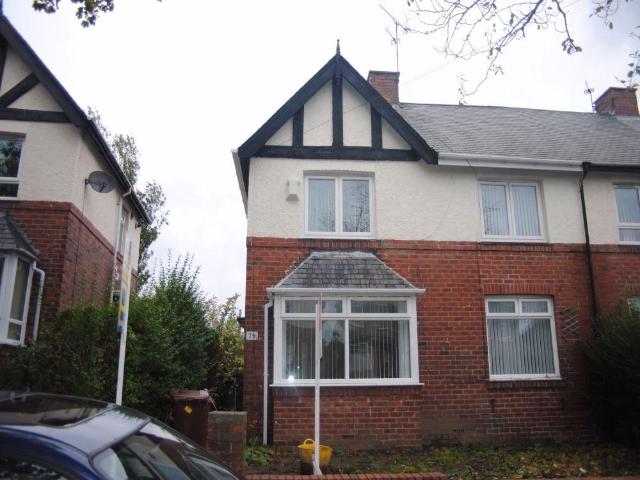 3 bedroom semi detached house to rent