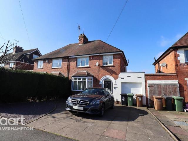 3 bedroom semi detached house to rent
